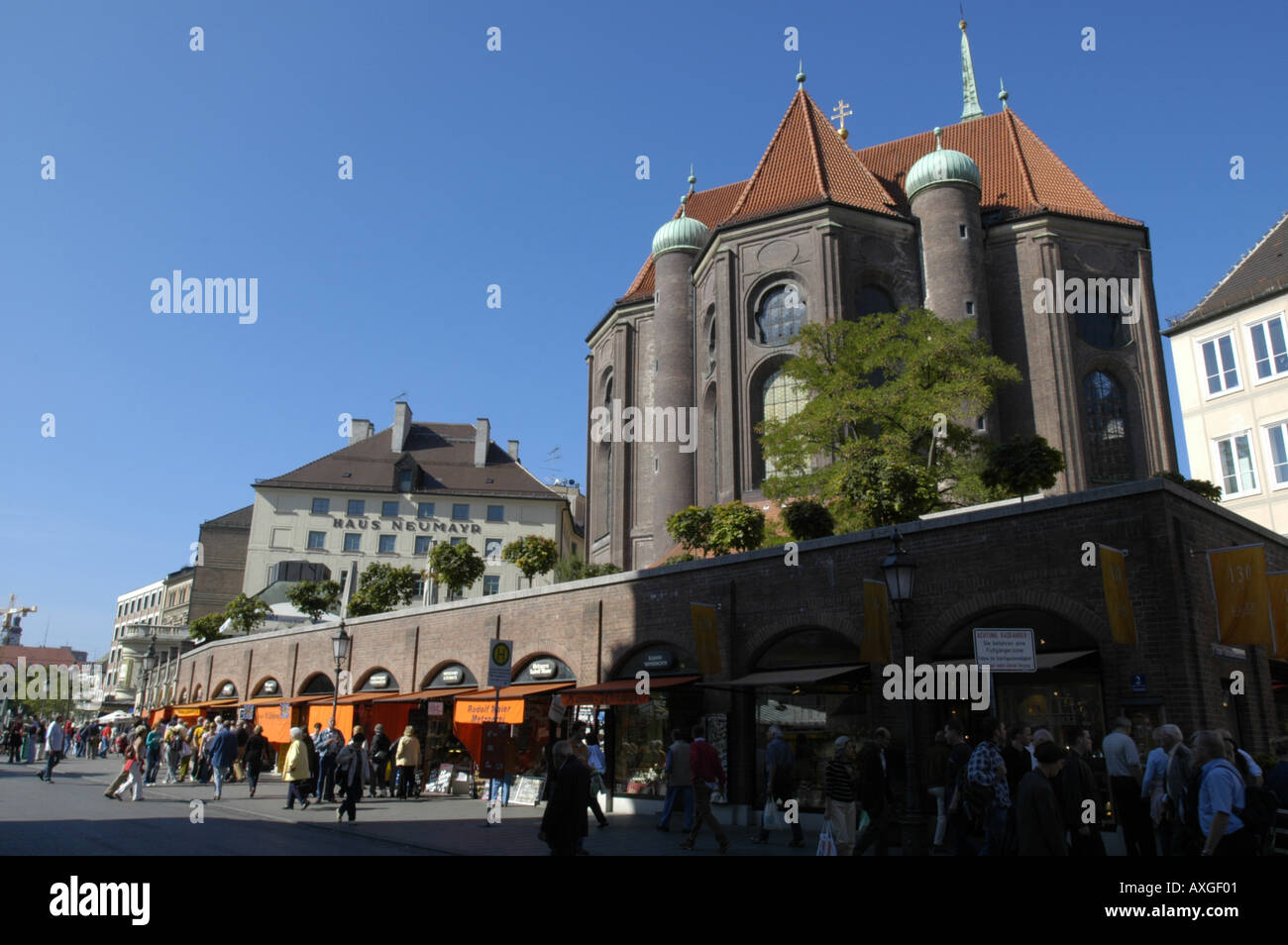 Inner city view hi-res stock photography and images - Alamy