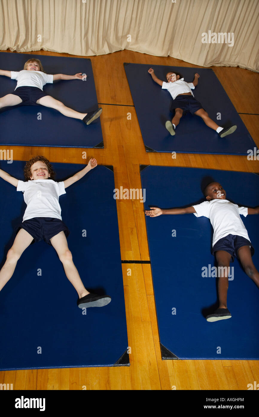 Gymnast girl 9 year hi-res stock photography and images - Alamy