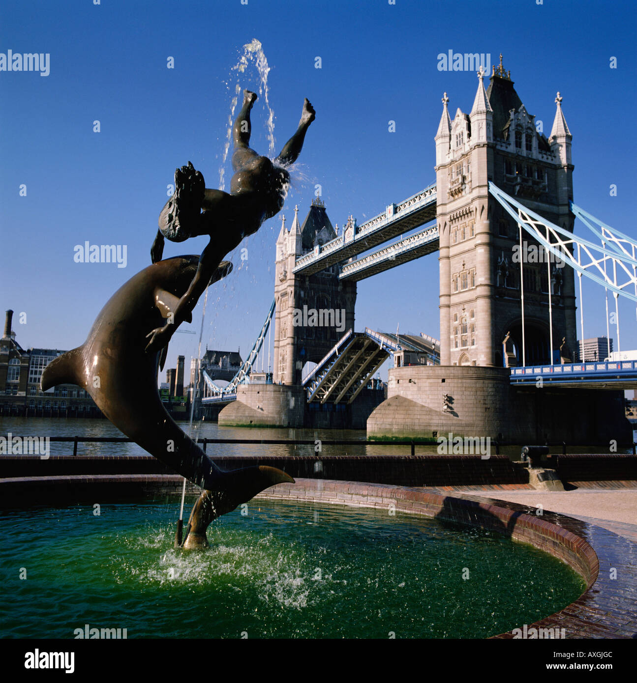 Girl and Dolphin Fountain, Tower Bridge, London, England, UK, GB Stock ...