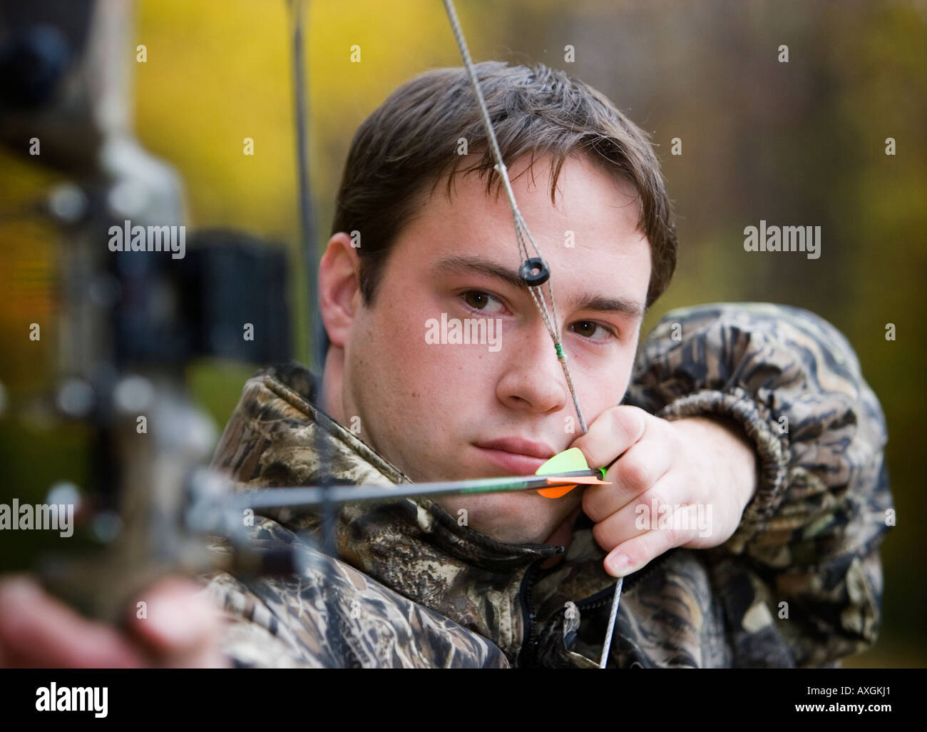 Archer bow hi-res stock photography and images - Alamy