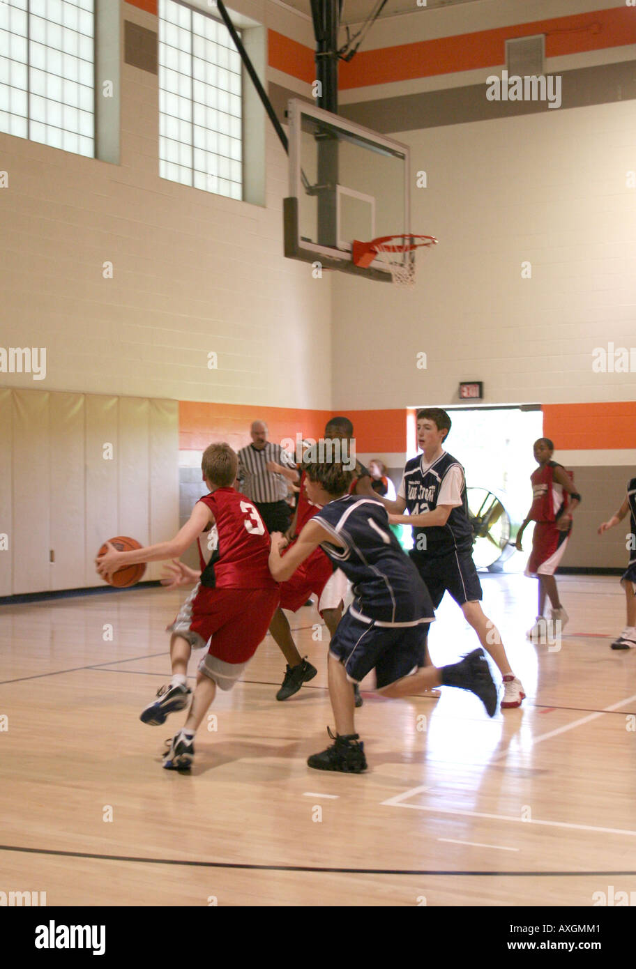 Basketball dribble child hi-res stock photography and images - Alamy