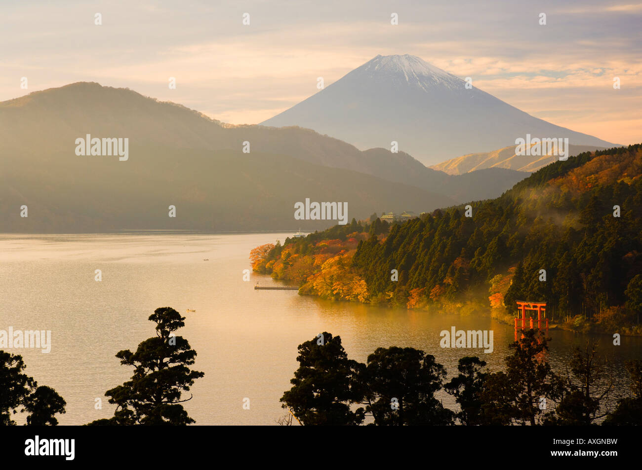 Lake and Mount Fuji, Honshu, Japan Stock Photo - Alamy
