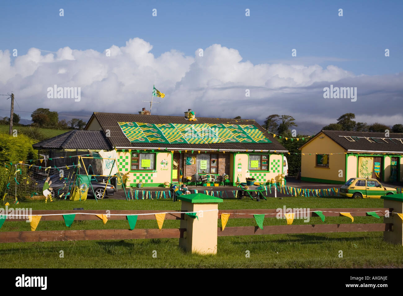 Kerry supporter hi-res stock photography and images - Alamy