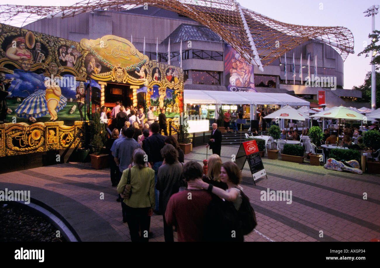 The famous Spiegeltent Victorian Arts Centre Melbourne Festival ...