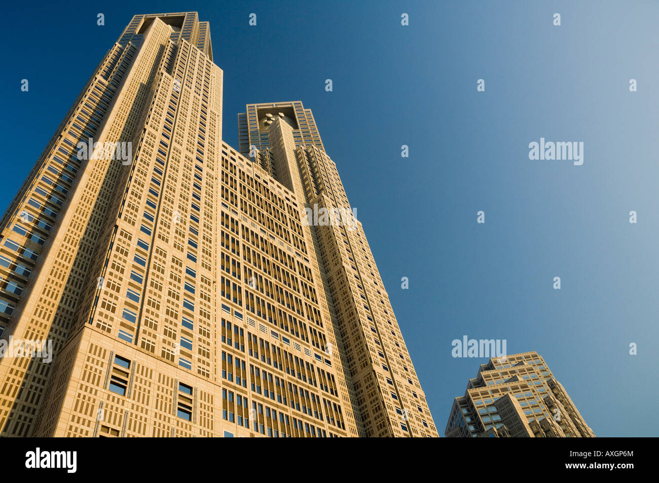Tokyo metro government building hi-res stock photography and images - Alamy