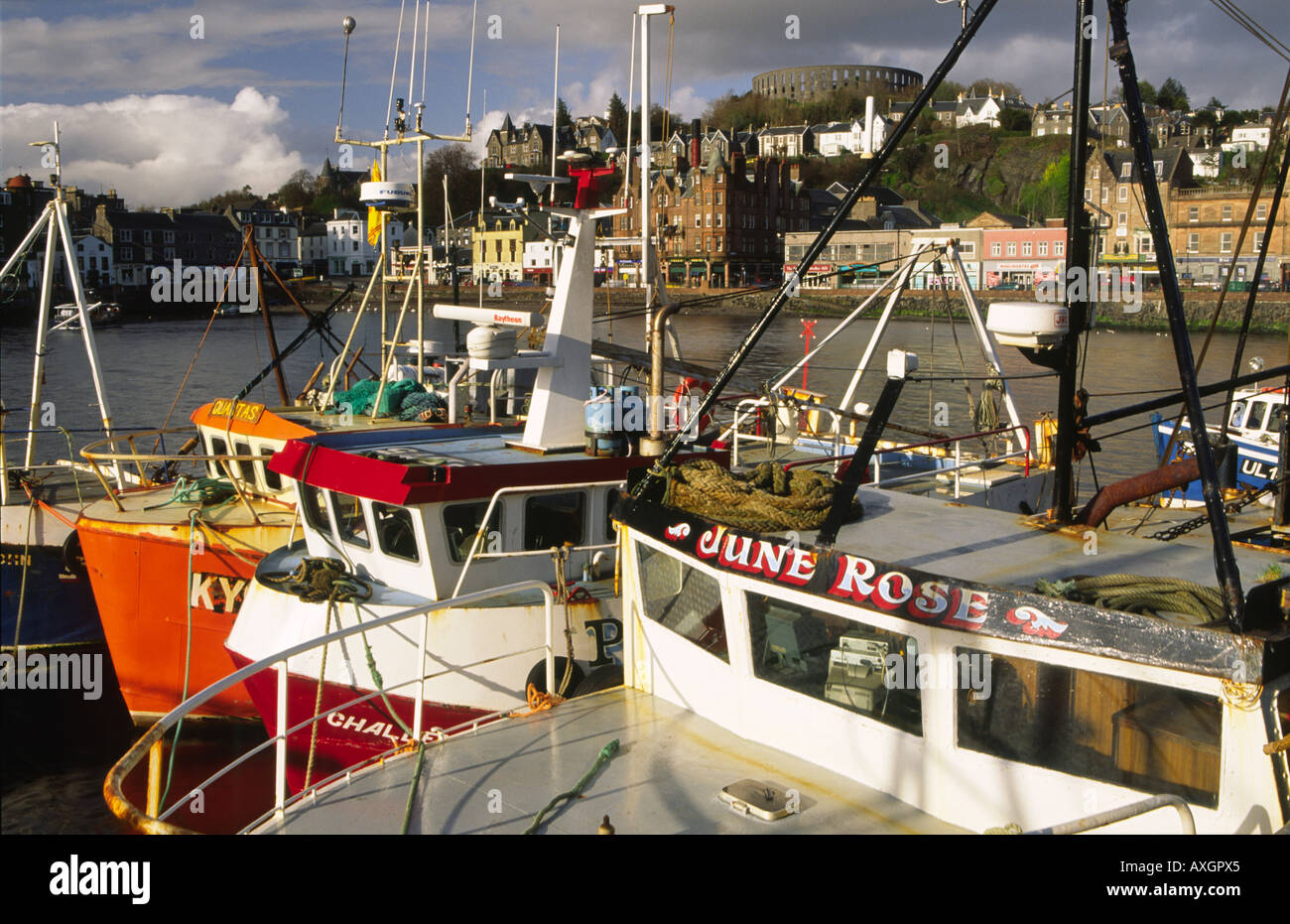Fishing boats Oban Harbour Stock Photo - Alamy