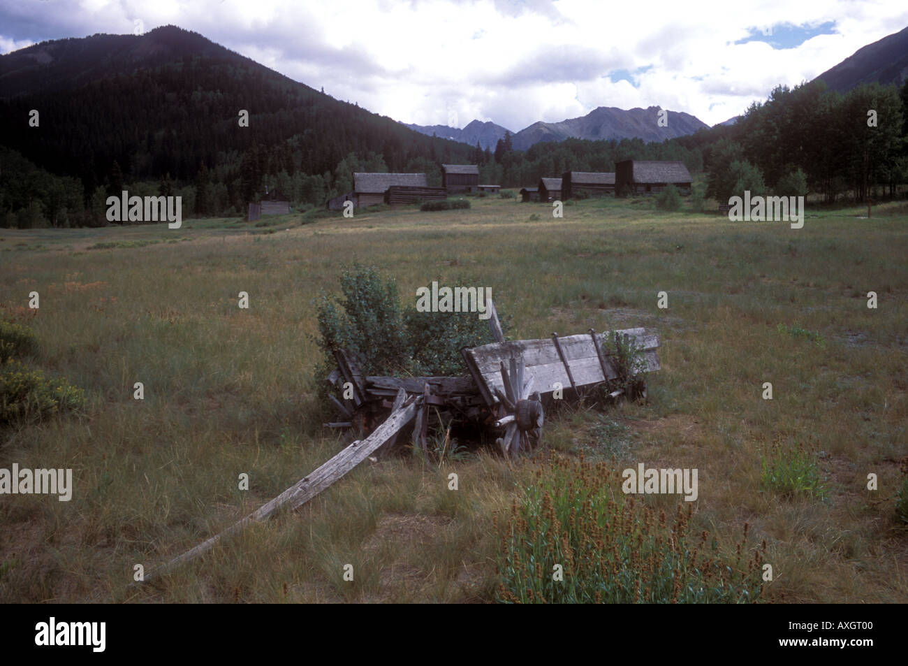 Classic western scene hi-res stock photography and images - Alamy