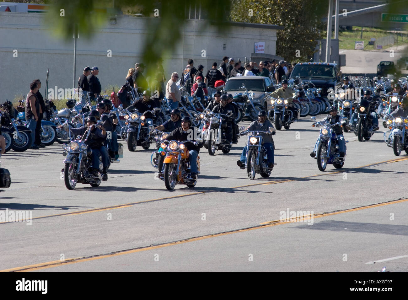 Parade of 2005 Love Ride 22 charity riders near the entrance to Castaic ...