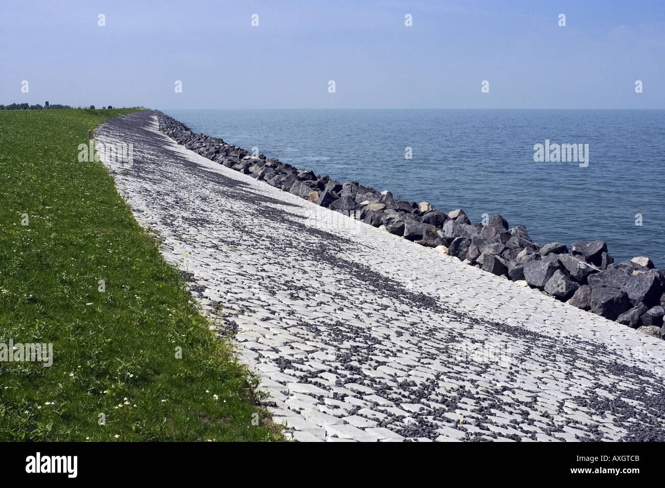 Wall Dyke Water High Resolution Stock Photography and Images - Alamy