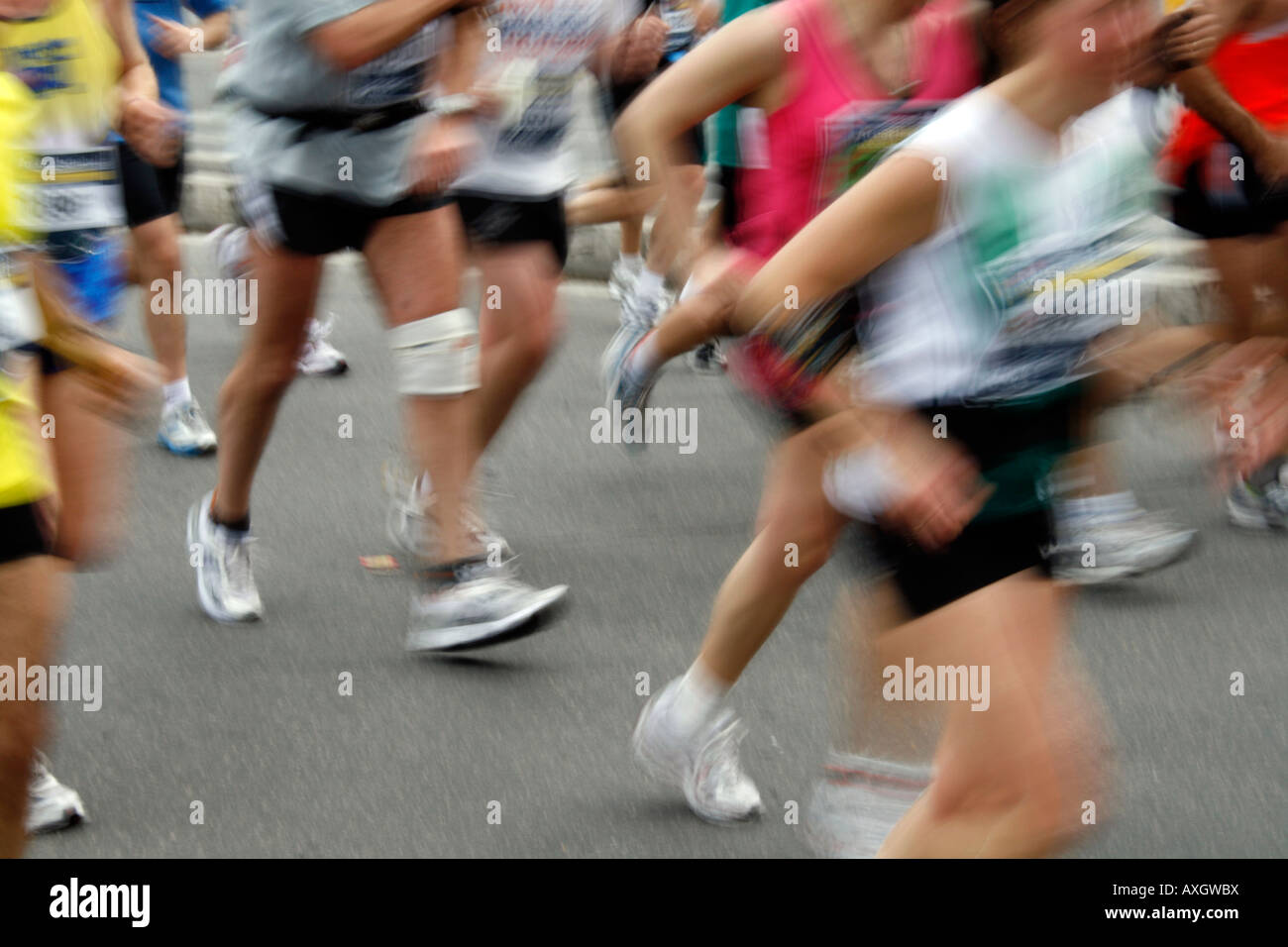 runners in road race Stock Photo - Alamy