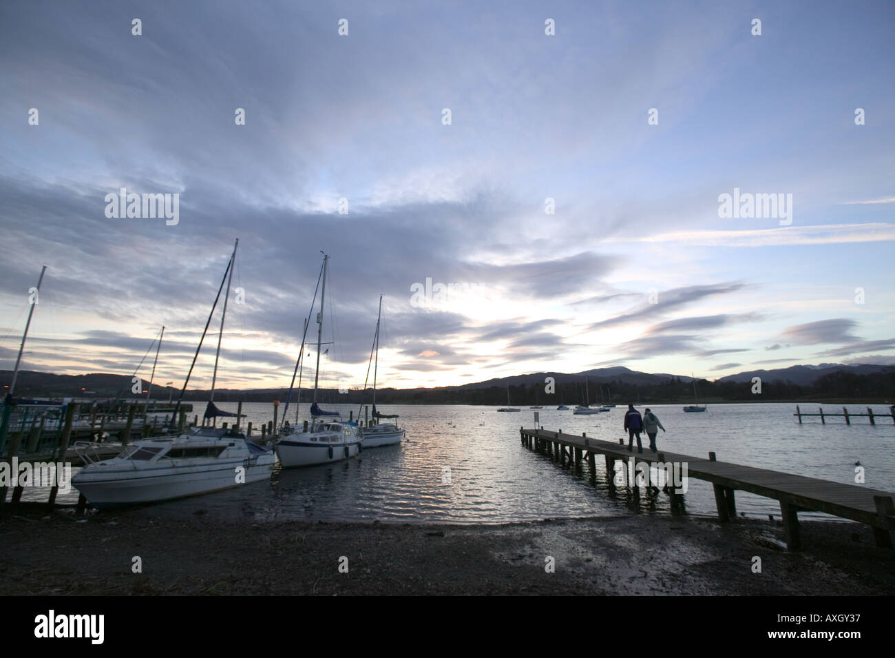 Windermere lake boardwalk hi-res stock photography and images - Alamy