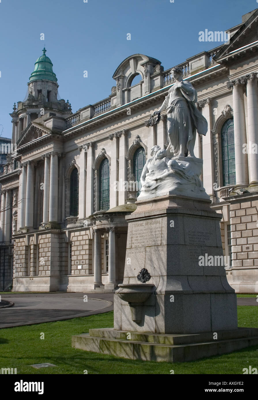 Titanic statue belfast hi-res stock photography and images - Alamy