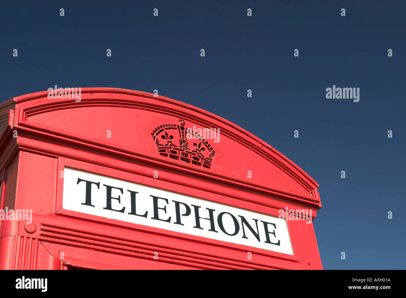 English Phone Booth Stock Photo - Alamy