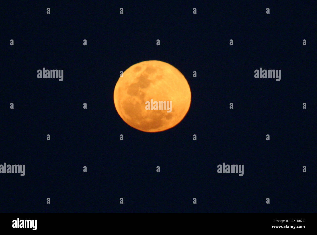 Moonrise monochromatic hi-res stock photography and images - Alamy