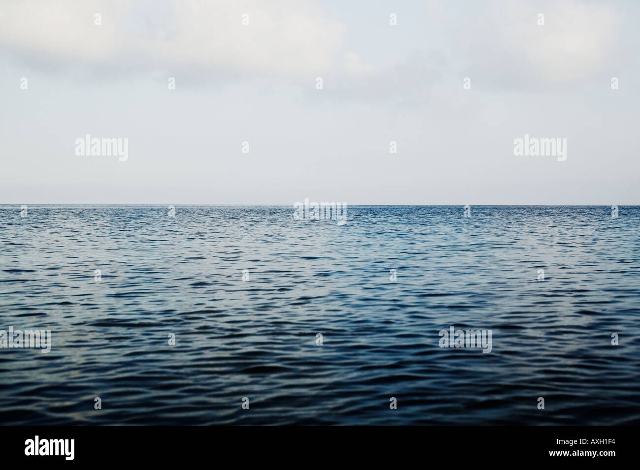 Open water ocean sea hi-res stock photography and images - Alamy