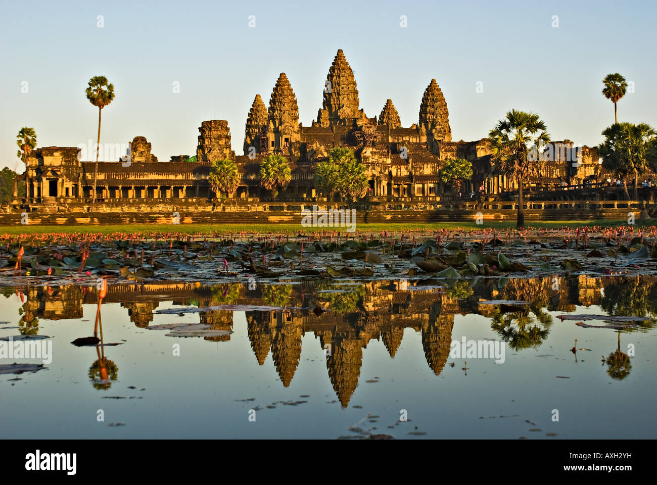 Angkor Wat Sunset Stock Photos & Angkor Wat Sunset Stock Images - Alamy