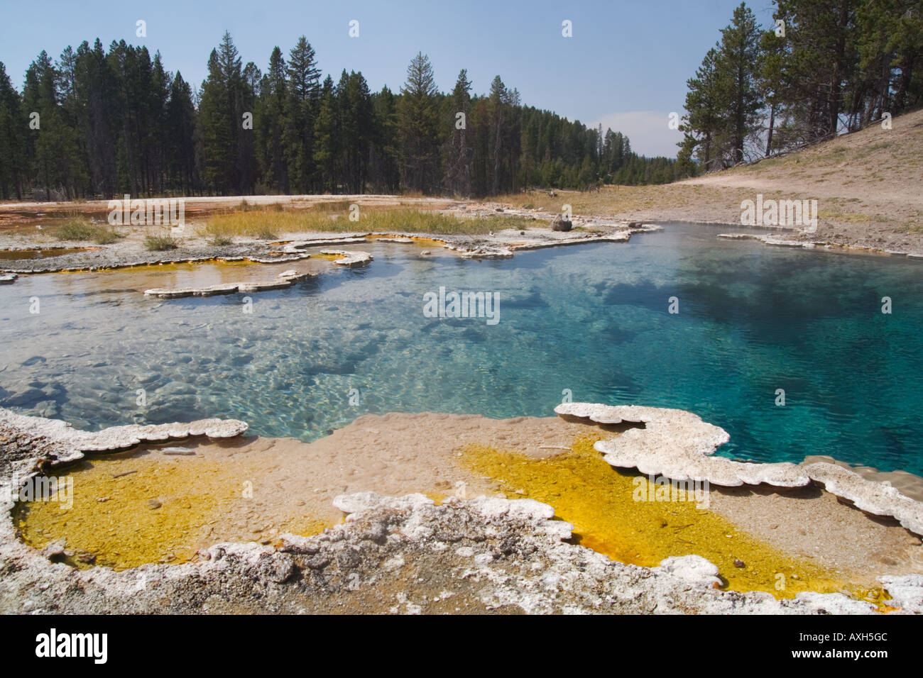 Yellowstone geothermal pools hike hi-res stock photography and images ...