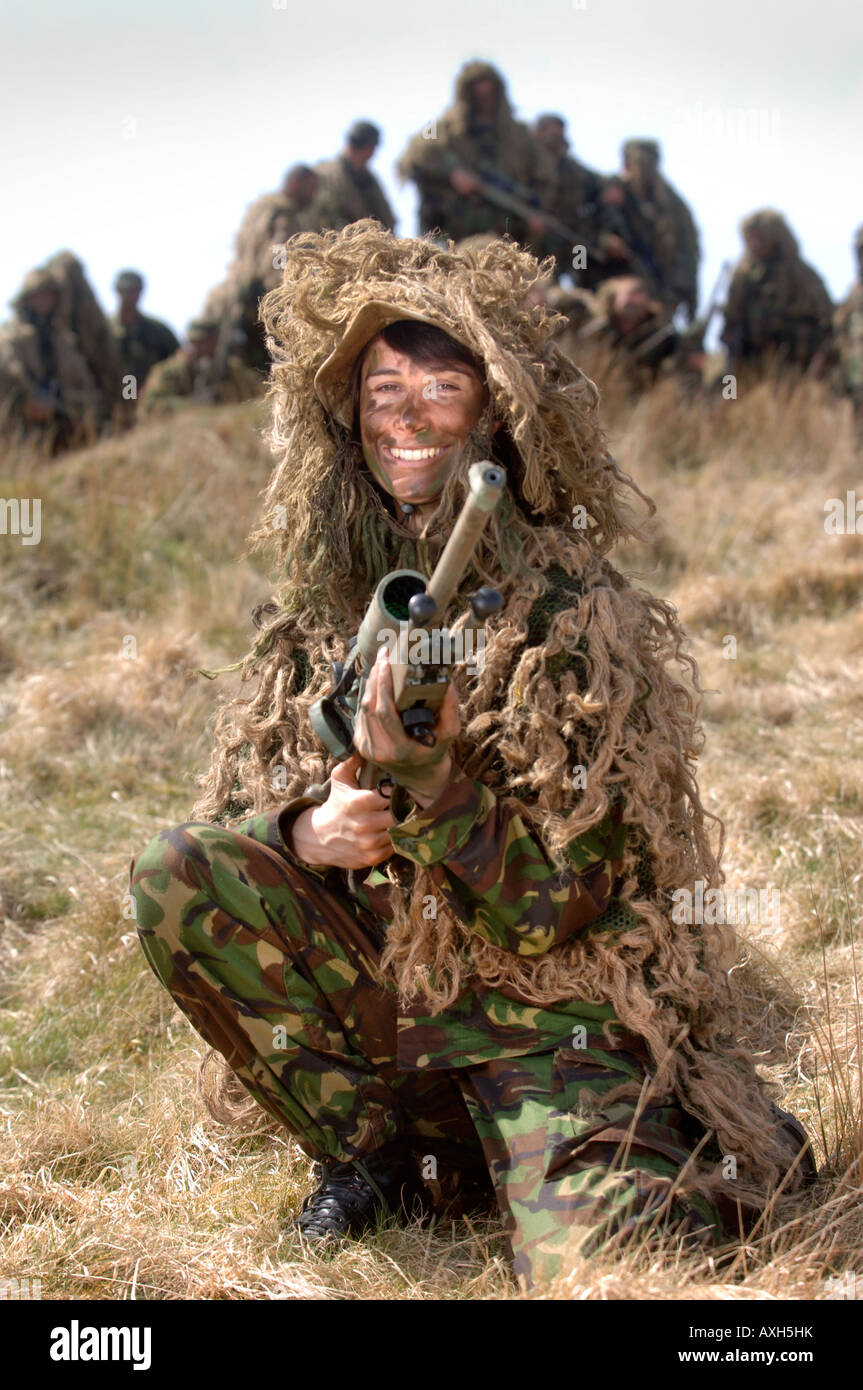 Sniper rifle in female hi-res stock photography and images - Alamy