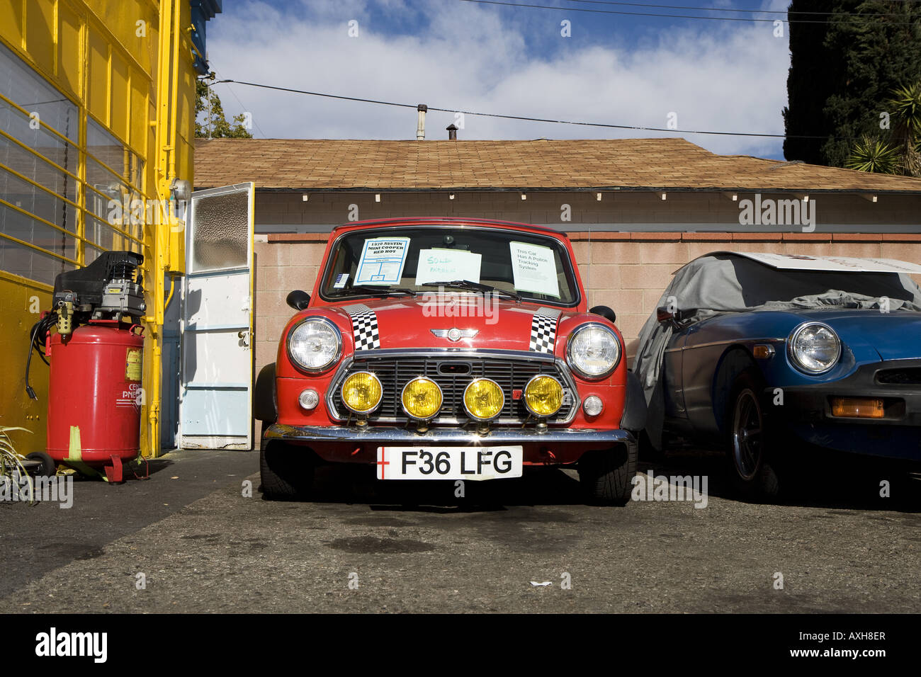 Front view of Mini Cooper Stock Photo - Alamy
