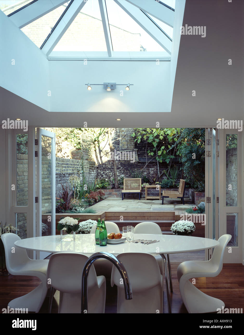 Alan comfort hi-res stock photography and images - Alamy