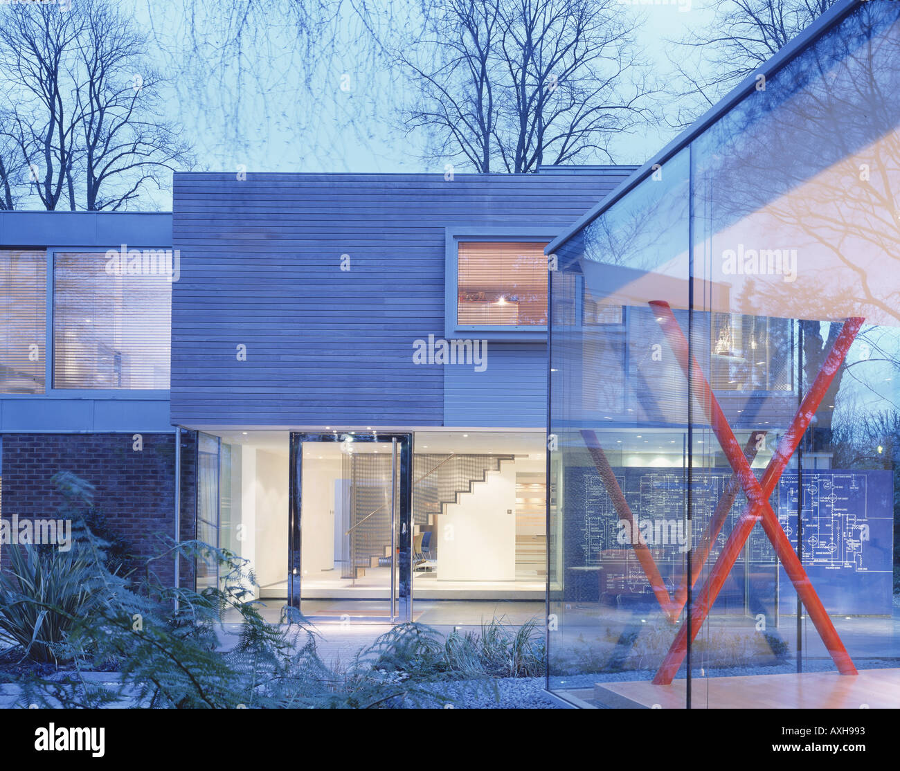 Ipe cladding hi-res stock photography and images - Alamy