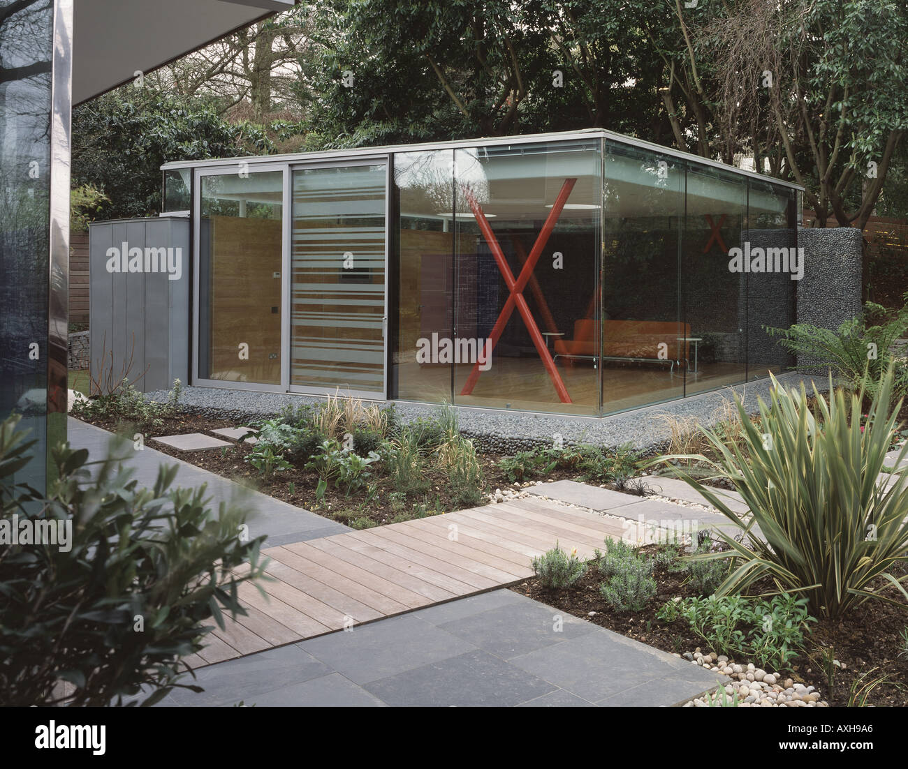 Structural steel additions hi-res stock photography and images - Alamy