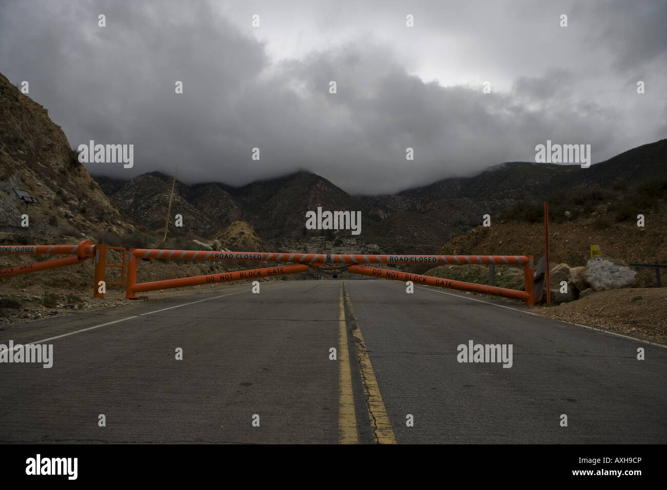 Closed gate blocking traffic Stock Photo - Alamy
