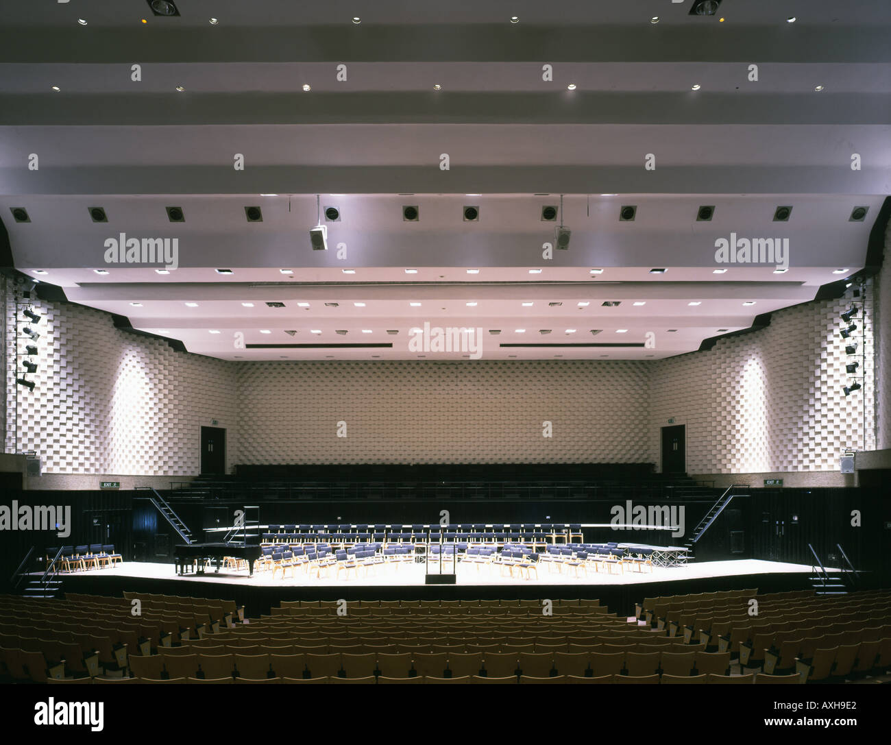 Poole arts centre hi-res stock photography and images - Alamy