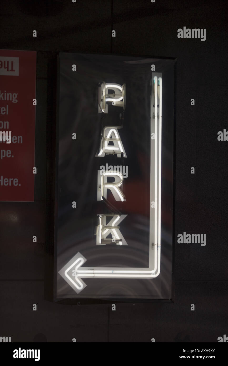 Neon "Park" sign Stock Photo - Alamy