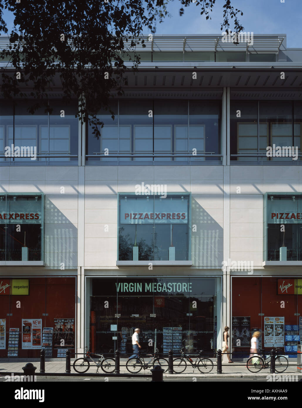 FULHAM BROADWAY SHOPPING CENTRE Stock Photo - Alamy