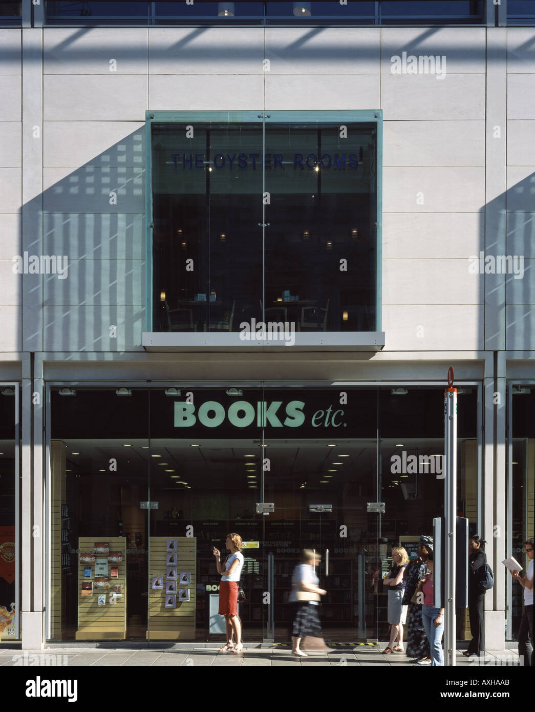 Fulham broadway tube hi-res stock photography and images - Alamy