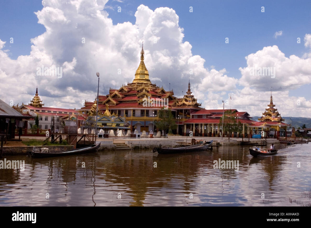 Phaung daw oo pagoda hi-res stock photography and images - Alamy