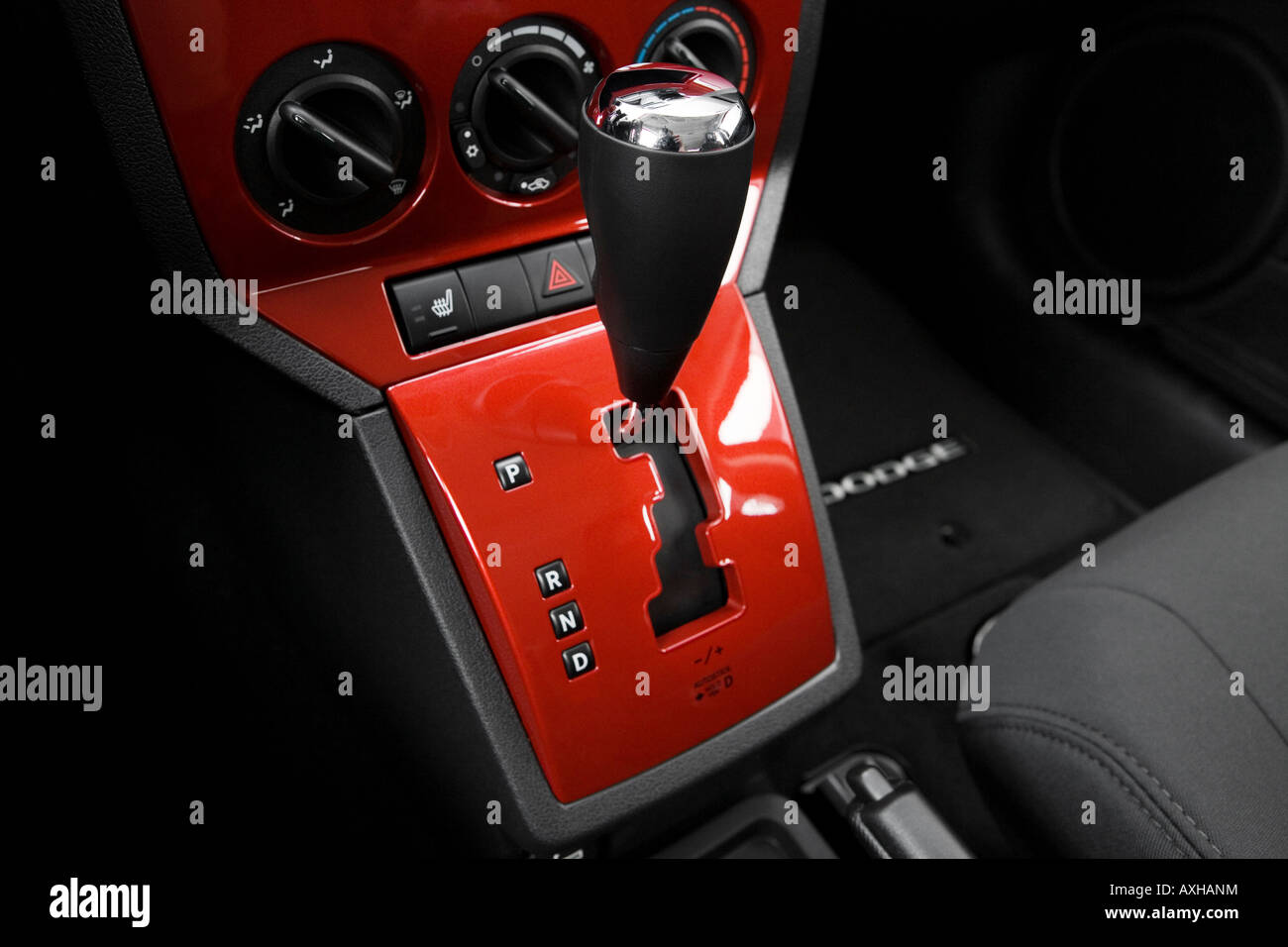 2008 Dodge Caliber R/T in Black - Gear shifter/center console Stock ...