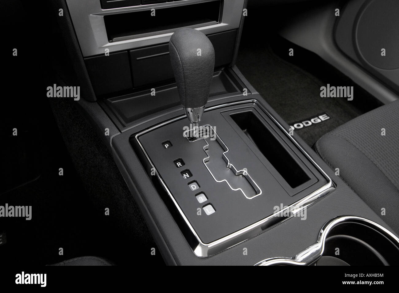 2008 Dodge Magnum SXT in Blue - Gear shifter/center console Stock Photo ...