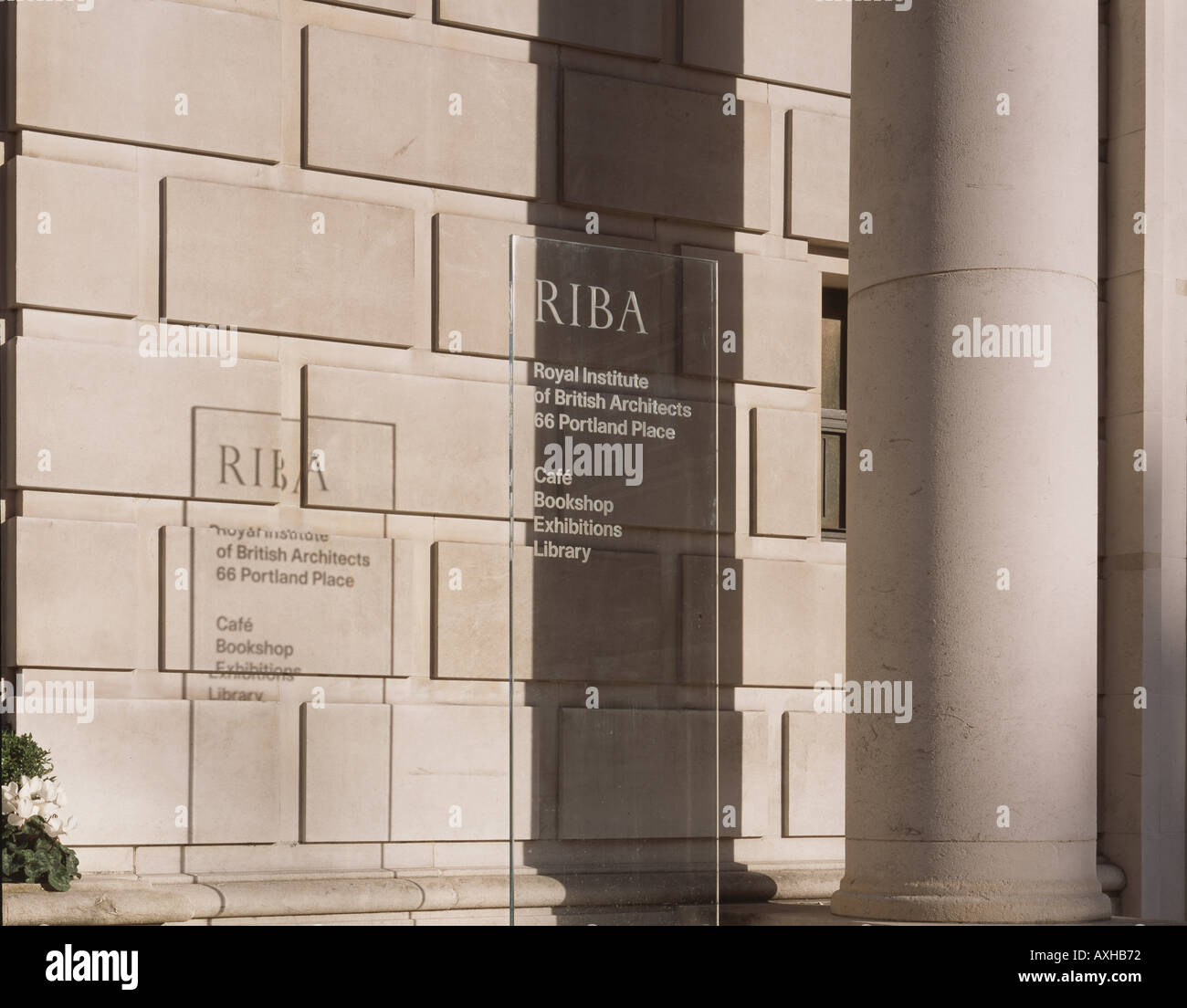 Structural signage hi-res stock photography and images - Alamy