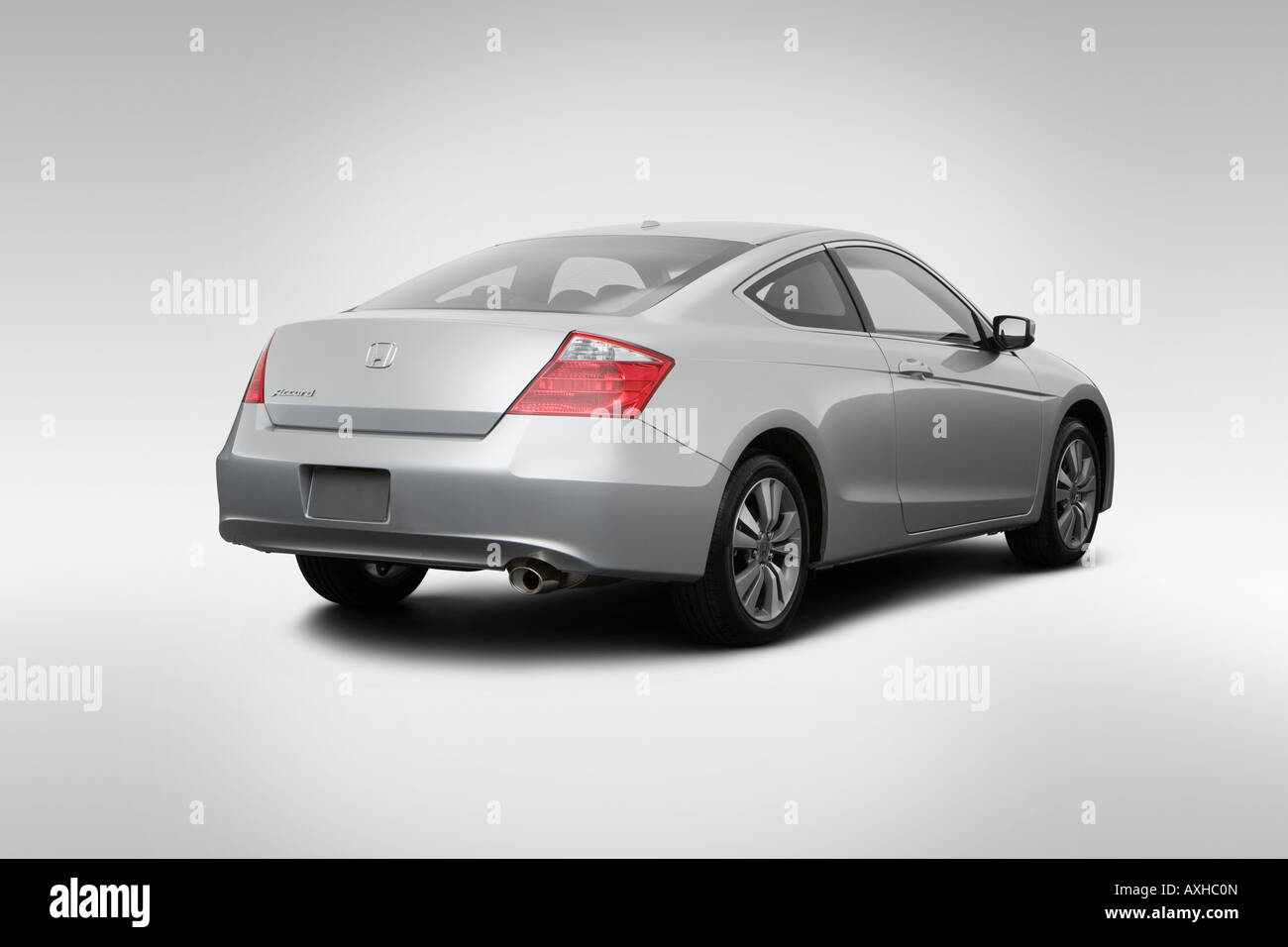 2008 Honda Accord EX-L in Gray - Rear angle view Stock Photo - Alamy