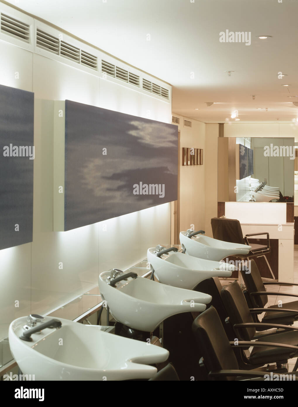 Vidal sassoon hair hi-res stock photography and images - Alamy