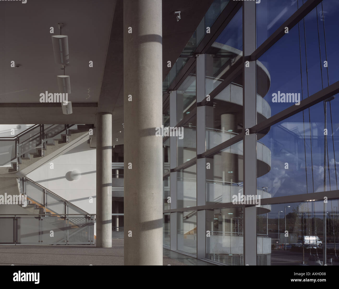 Man united stadium roof hi-res stock photography and images - Alamy