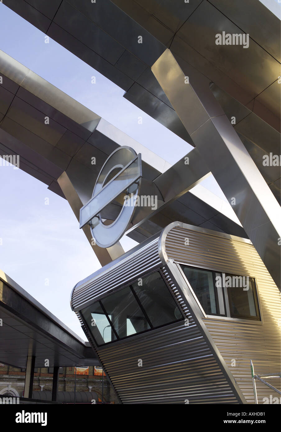 VAUXHALL BUS INTERCHANGE Stock Photo - Alamy