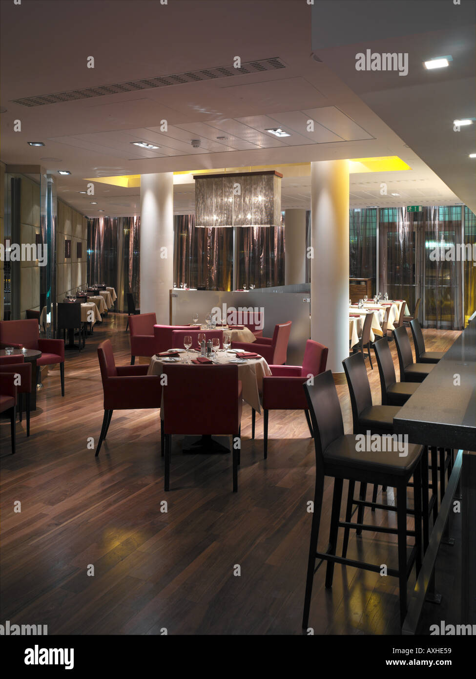 Radisson airport hotel hi-res stock photography and images - Alamy