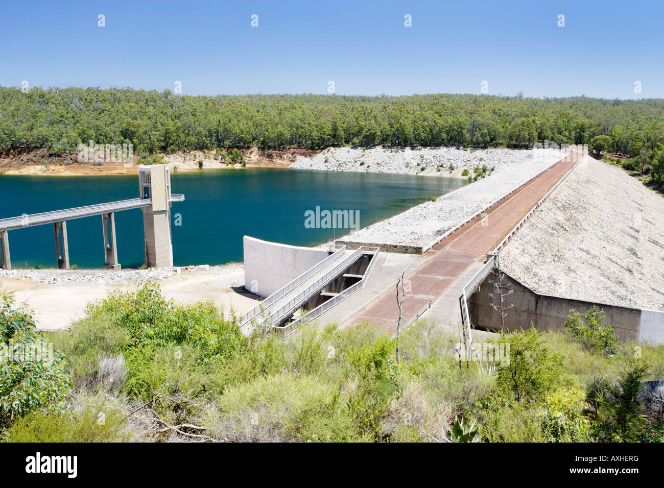 Reservoir dam serpentine perth hi-res stock photography and images - Alamy