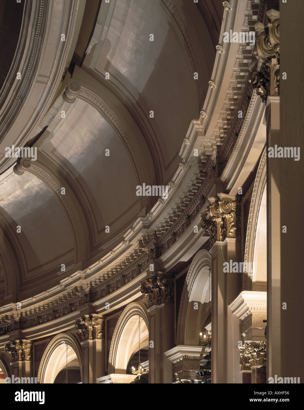Royal albert hall ceiling hi-res stock photography and images - Alamy