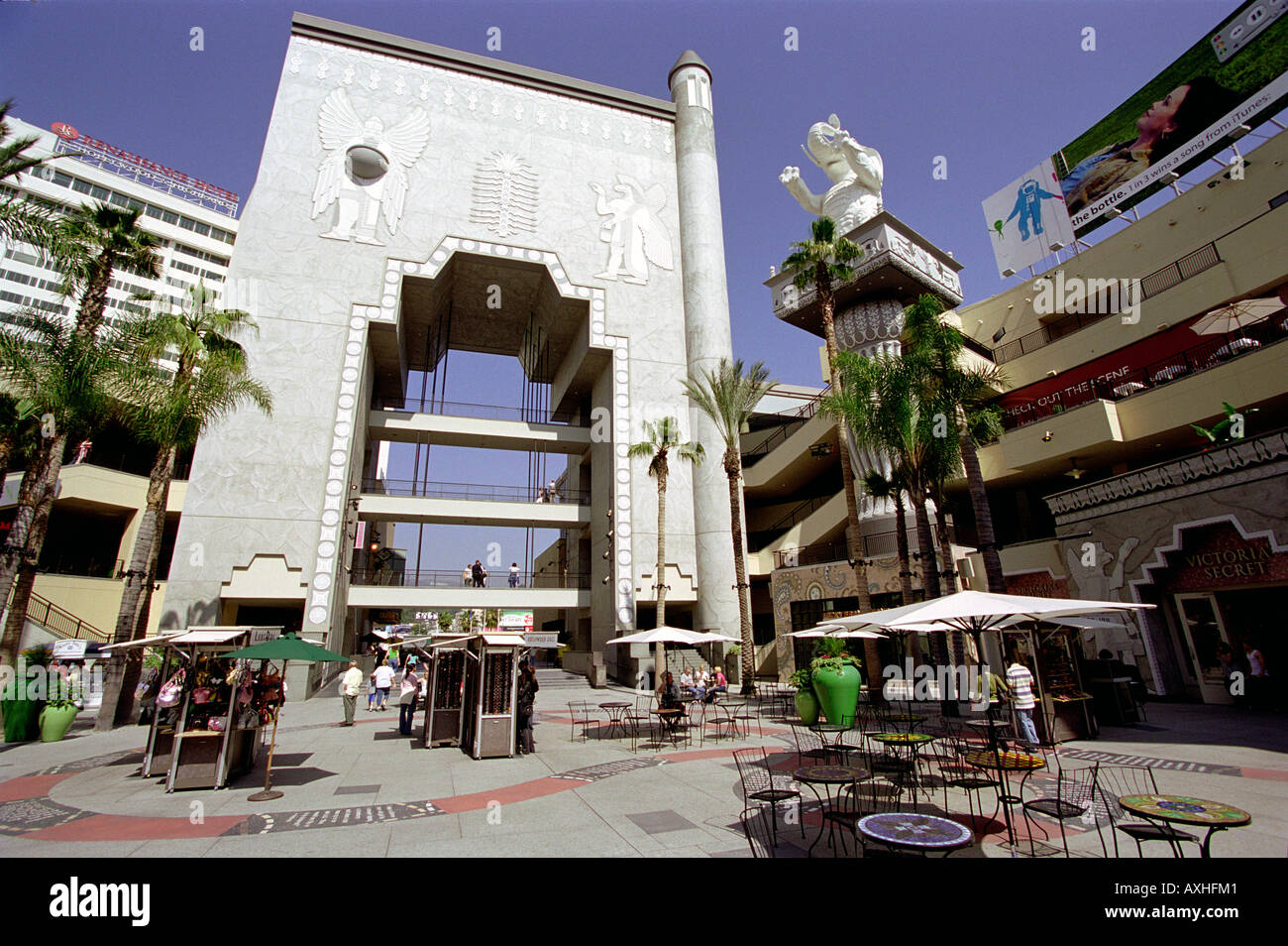 hollywood highland entertainment retail center multi-level complex ...