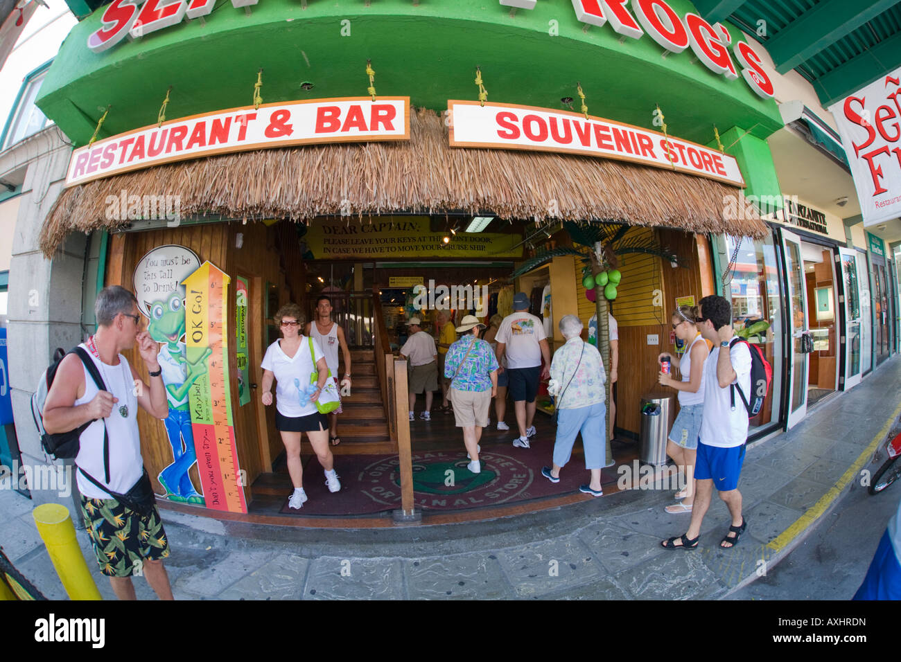 Cayman islands shopping hi-res stock photography and images - Alamy