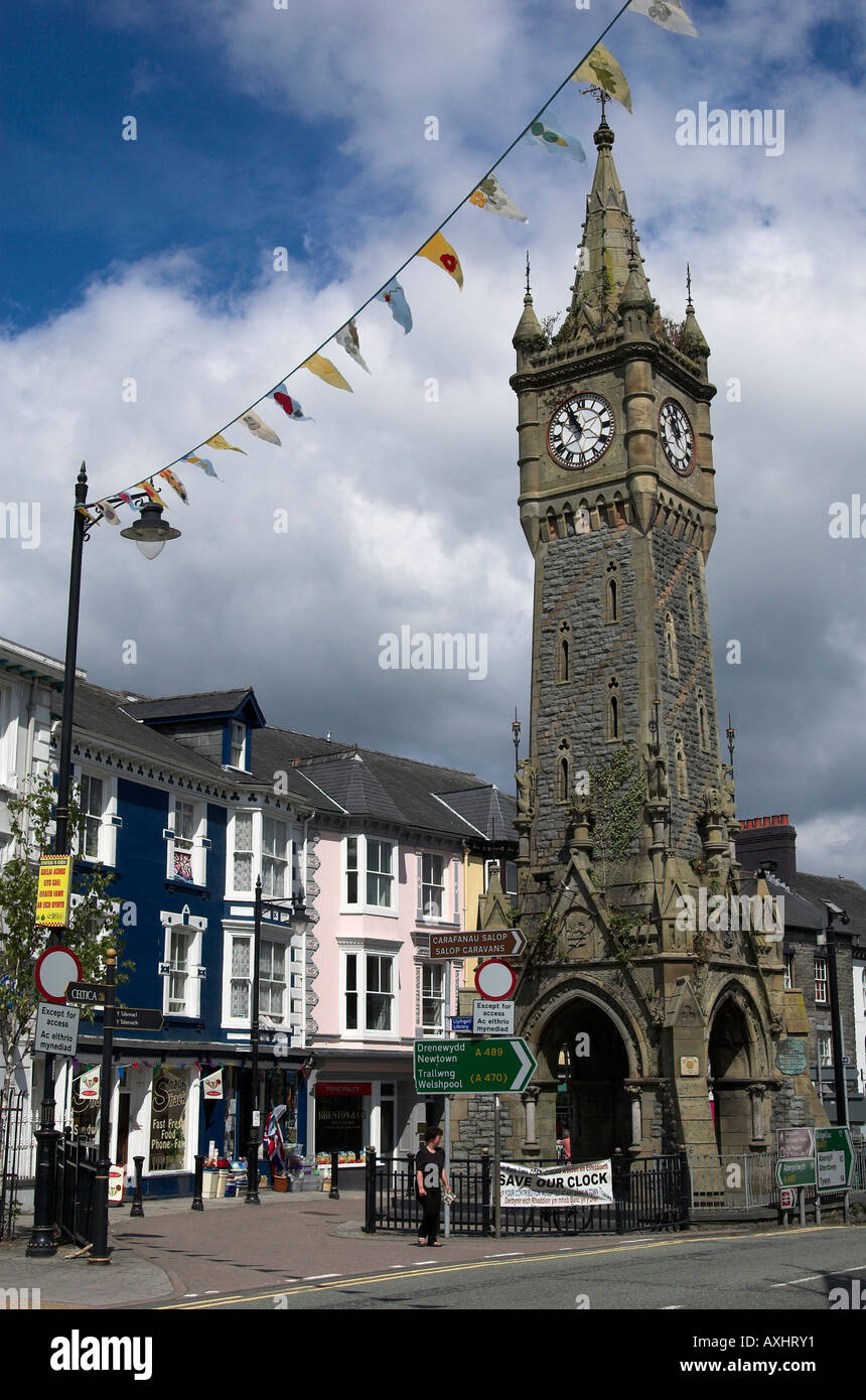 Machynlleth town clock hi-res stock photography and images - Alamy