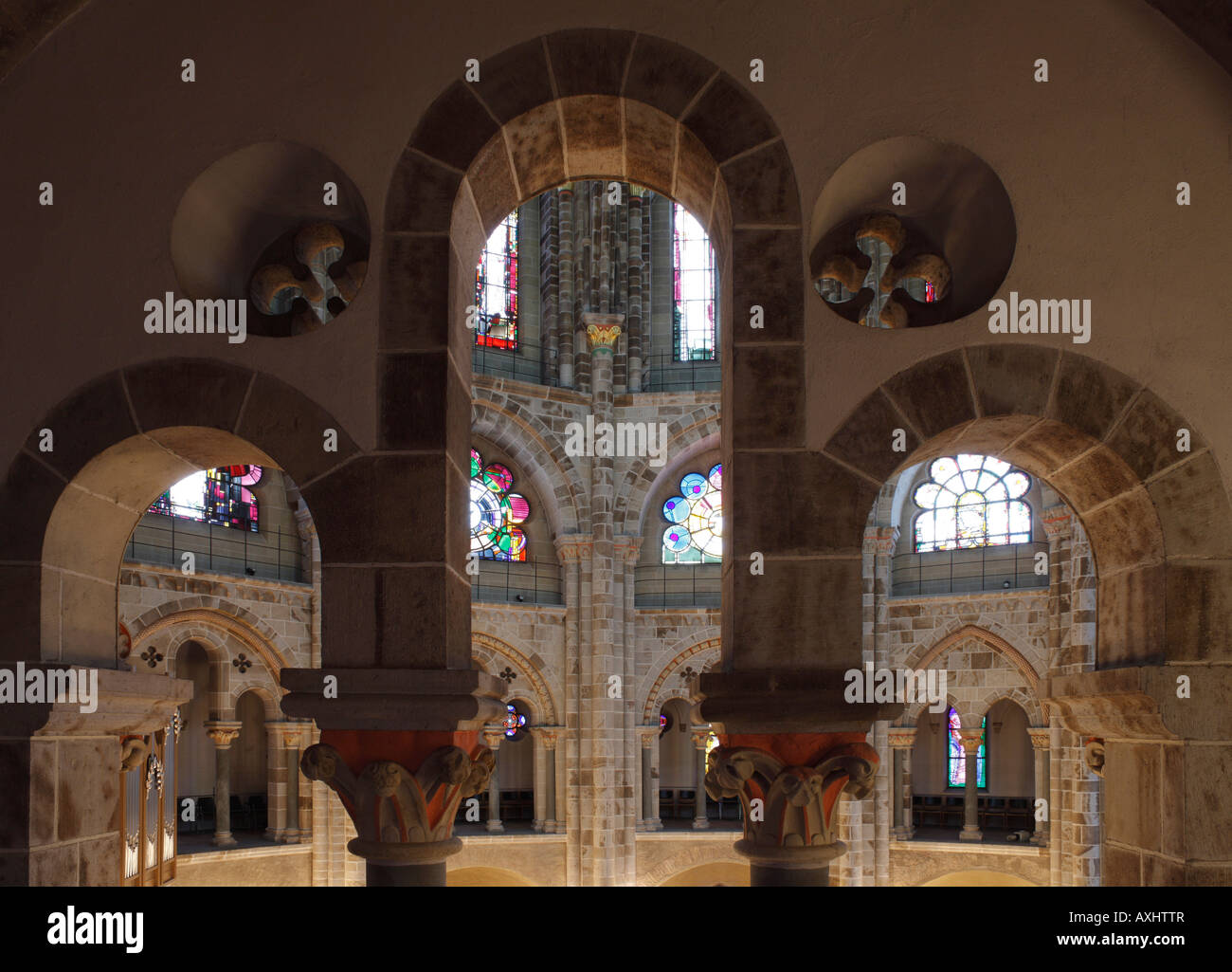 Köln, St. Gereon, Dekagon, Blick von der Empore auf die Südwand Stock ...