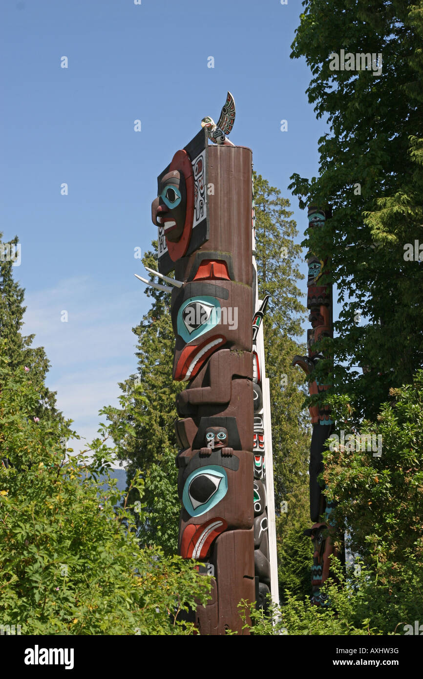 Totem poles, Stanley Park, Vancouver Stock Photo - Alamy