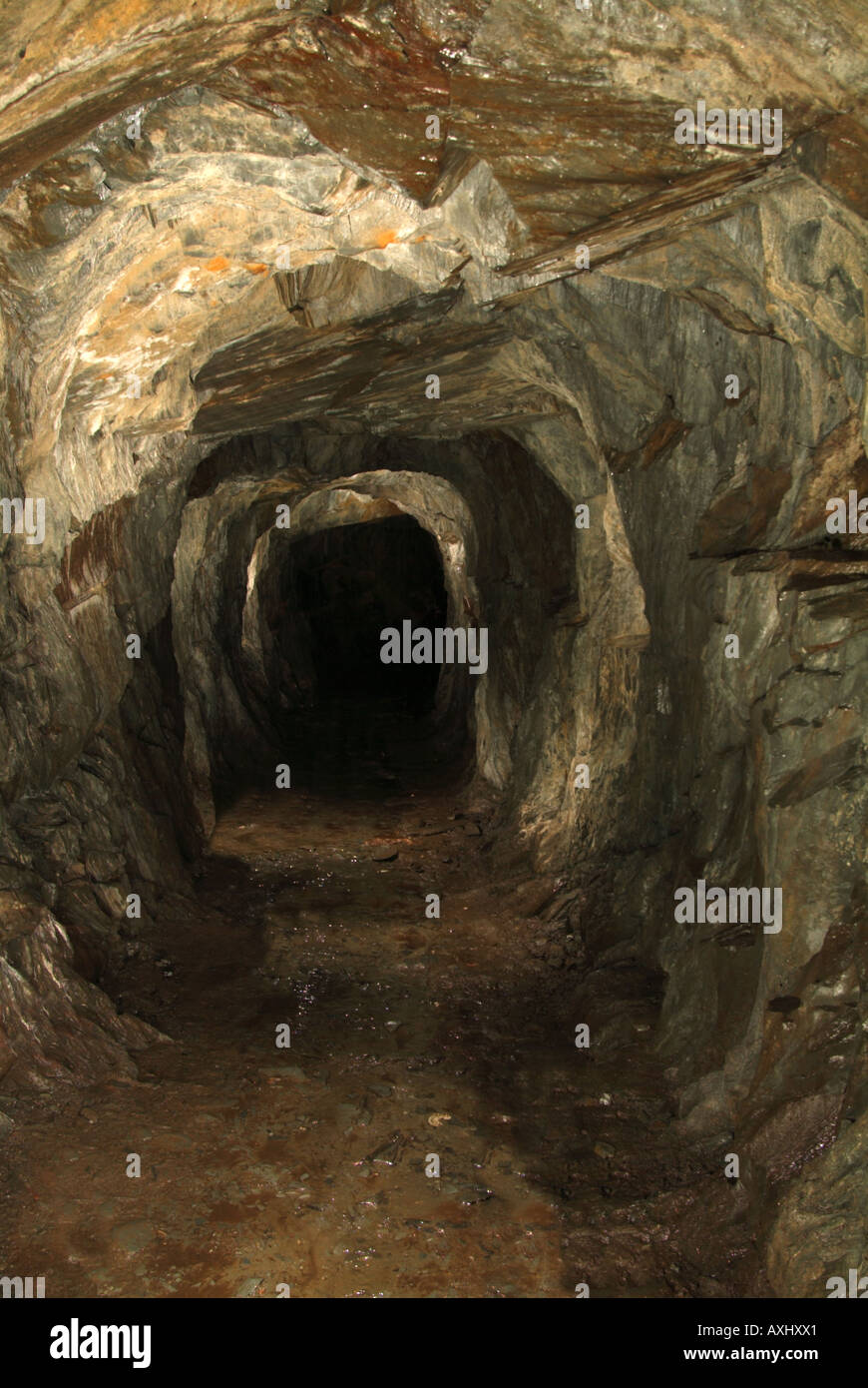 Spooky cave hi-res stock photography and images - Alamy