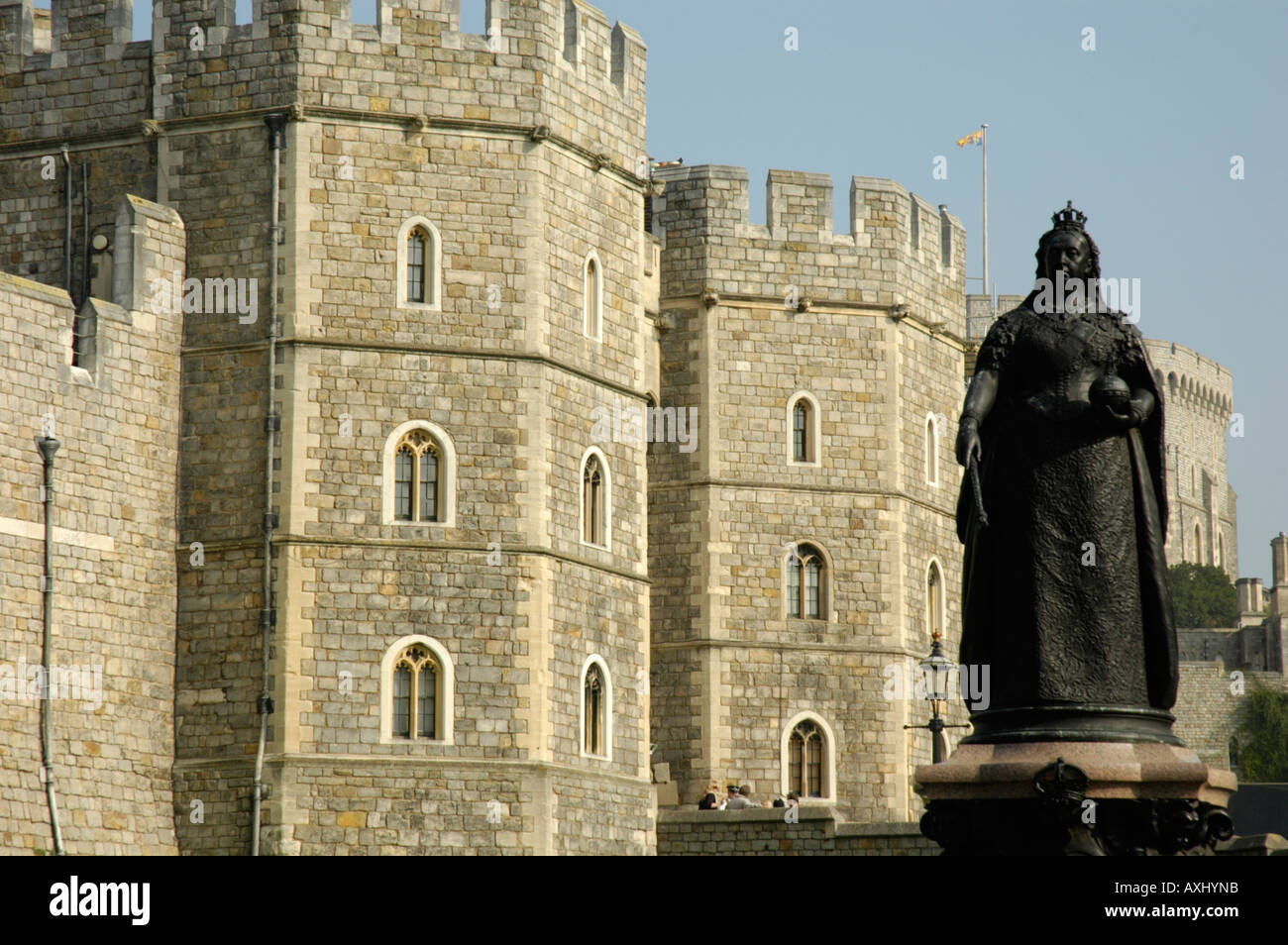 Windsor Castle and statue of Queen Victoria Windsor England Stock Photo ...