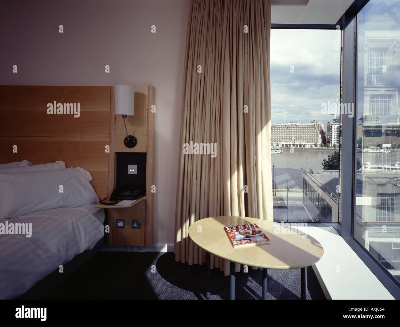 CITY INN HOTEL WESTMINSTER Stock Photo - Alamy